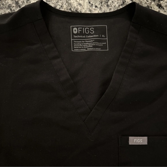 Figs | Tops | Figs Technical Collection Scrub Shirt Xl Black Medical ...